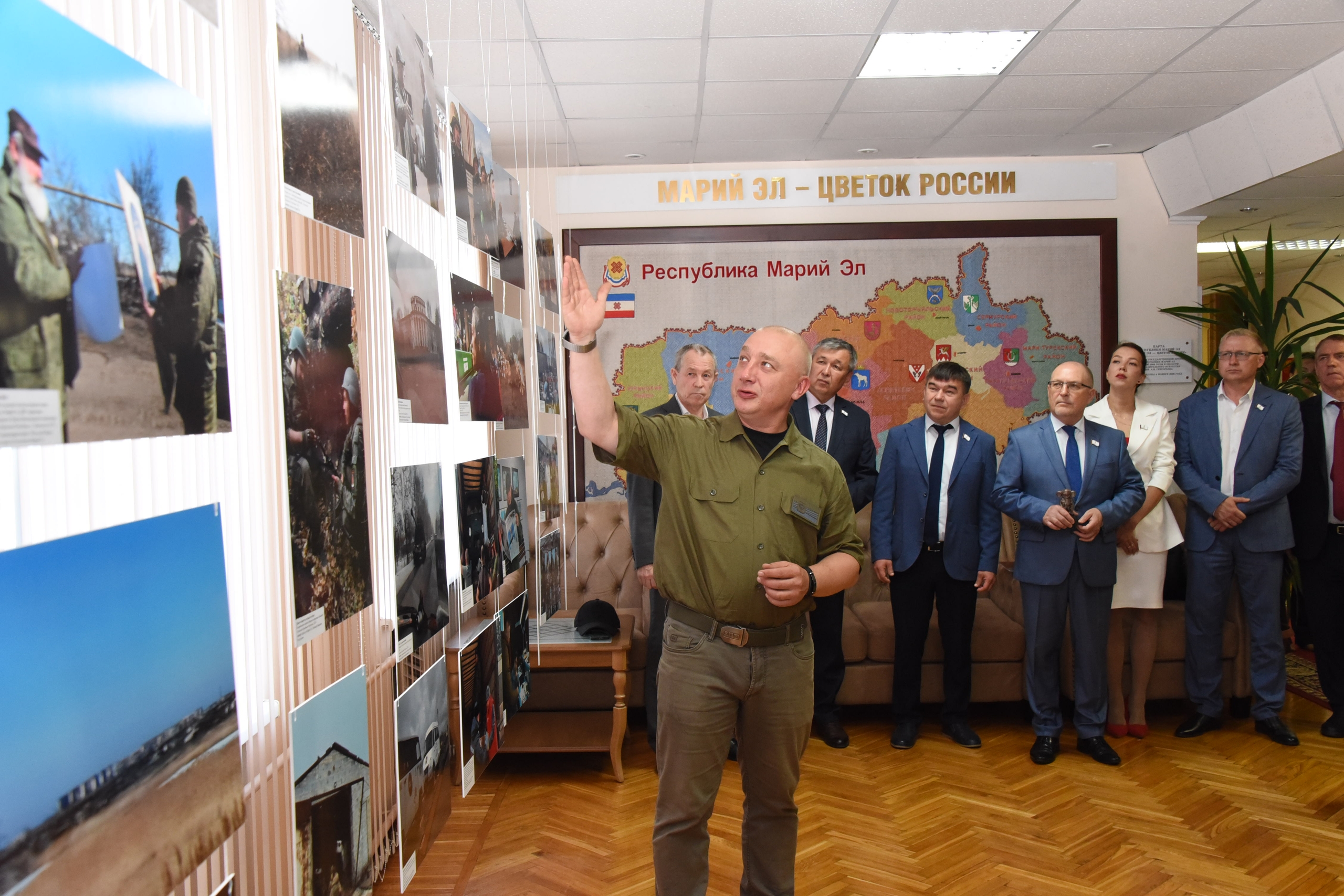В Йошкар-Оле открылась фотовыставка гуманитарной миссии Народного ...